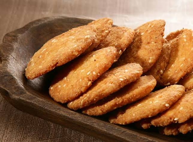 Add Sweetness To Your Holi Celebrations With Halwai-Style Meethi ...